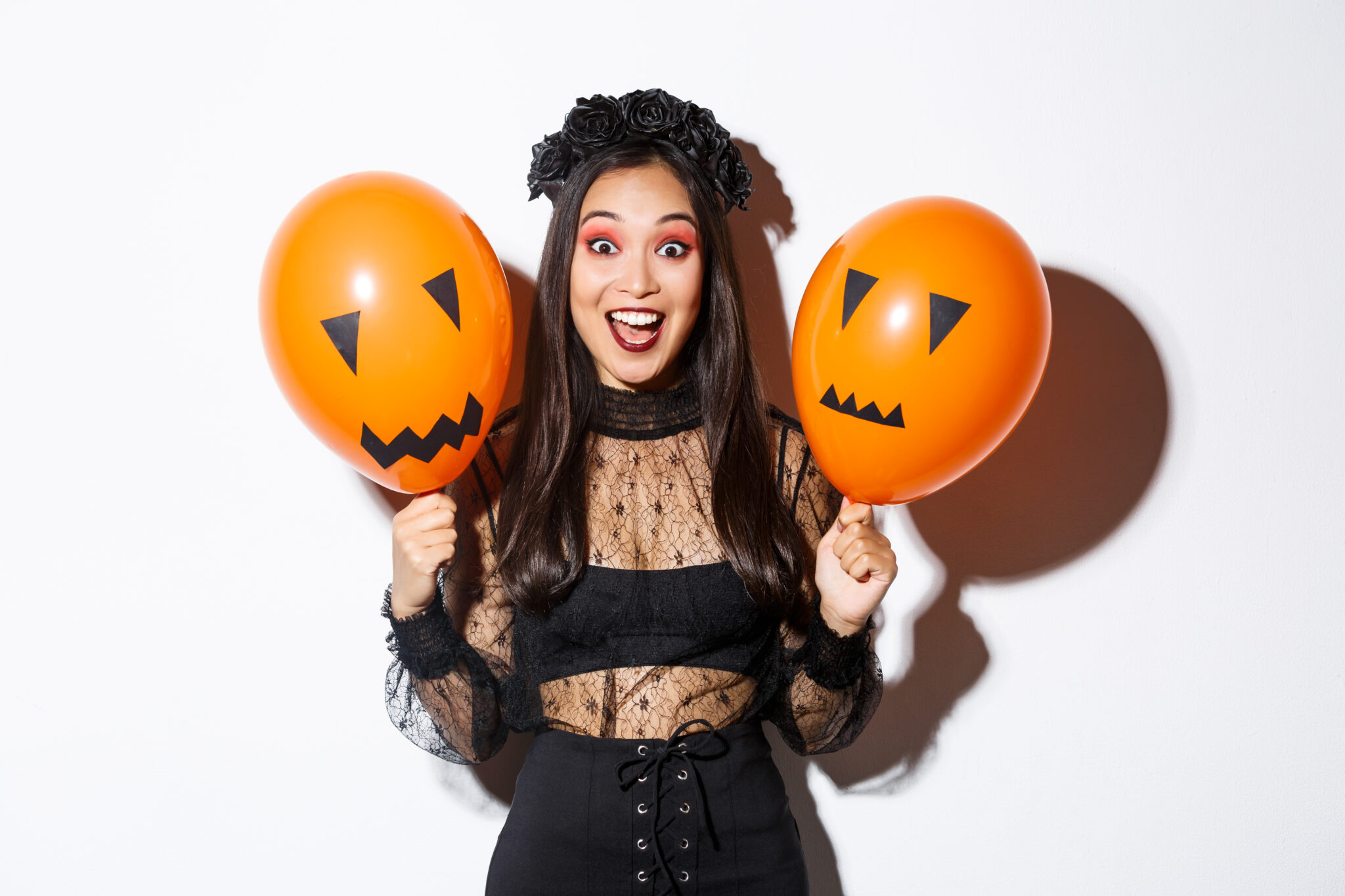 🎃 Halloween Expressions and Phrasal Verbs – Cinthia Ferreira
